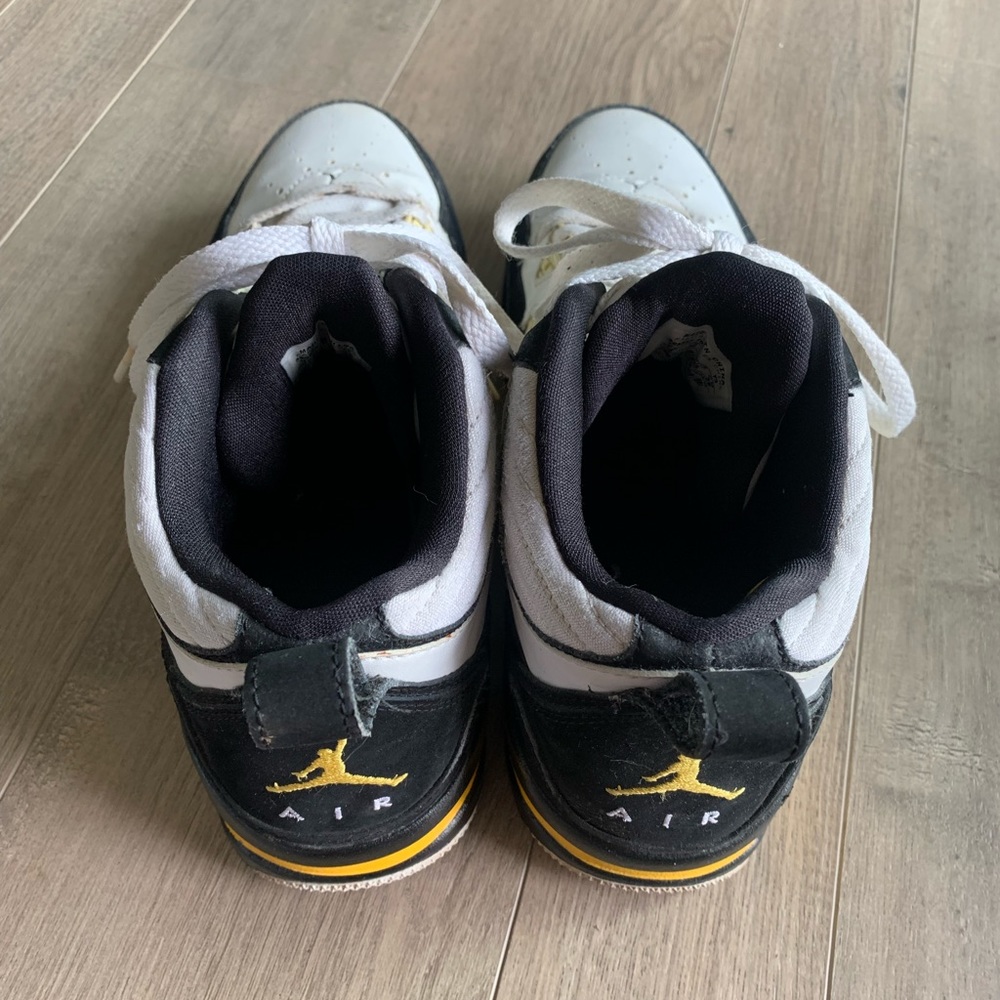 Air Jordan Flight Series - Gem